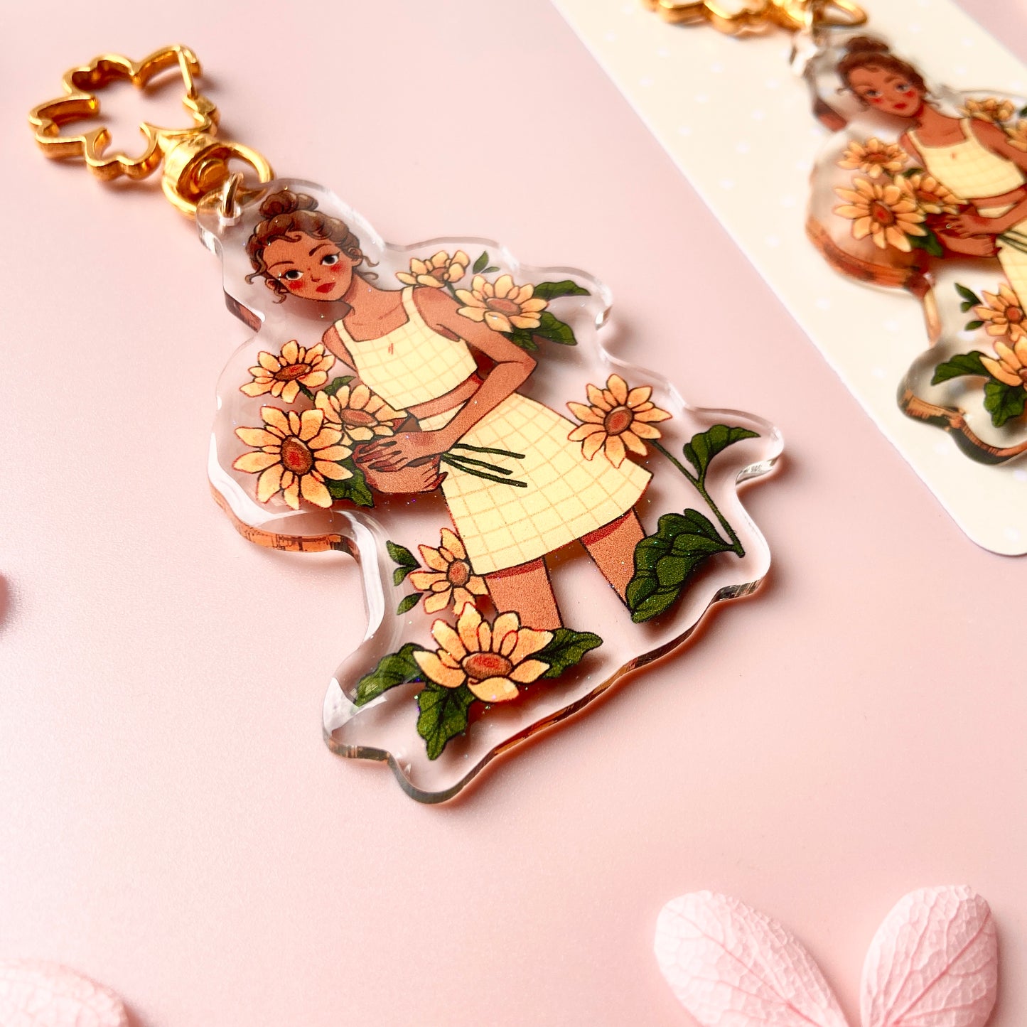 Sunflower Girl Keychain with Glitter Epoxy – Meeco Studio